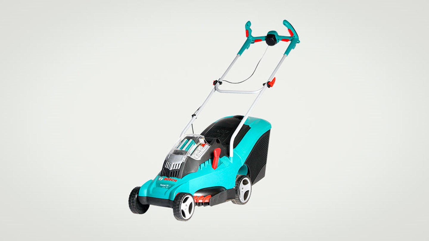 Bosch Rotak 37 LI Review | Battery lawnmower | CHOICE