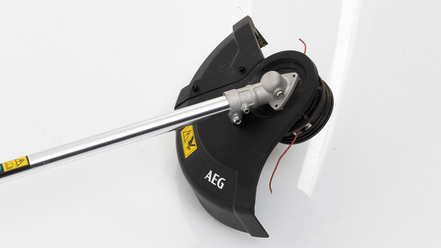 AEG 18V Brushless 33cm Line Trimmer 4.0Ah FORCE Kit (A18LTR14) Review ...