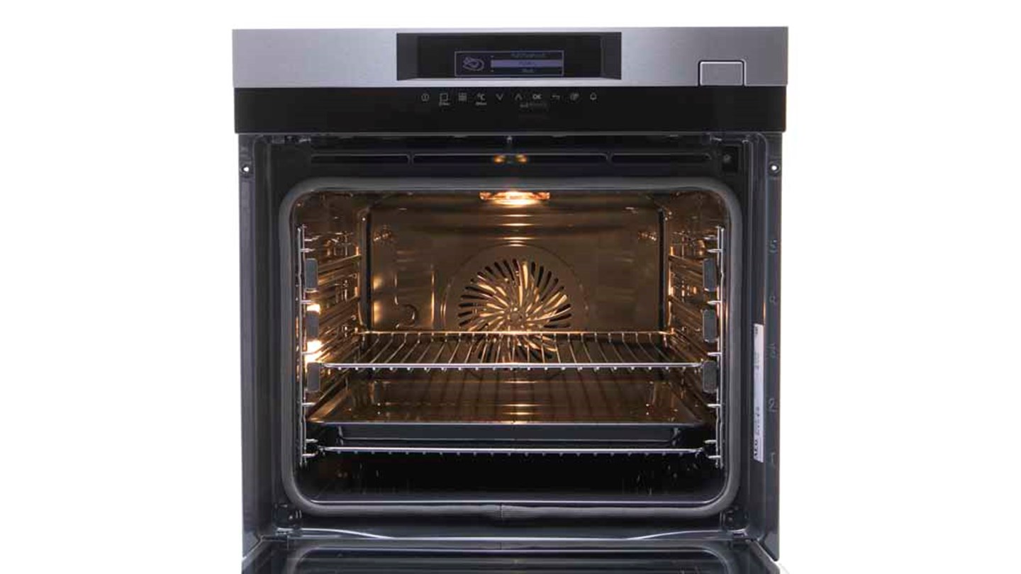 AEG 60cm SteamCrisp Oven BSK774320M Review | Wall oven | CHOICE