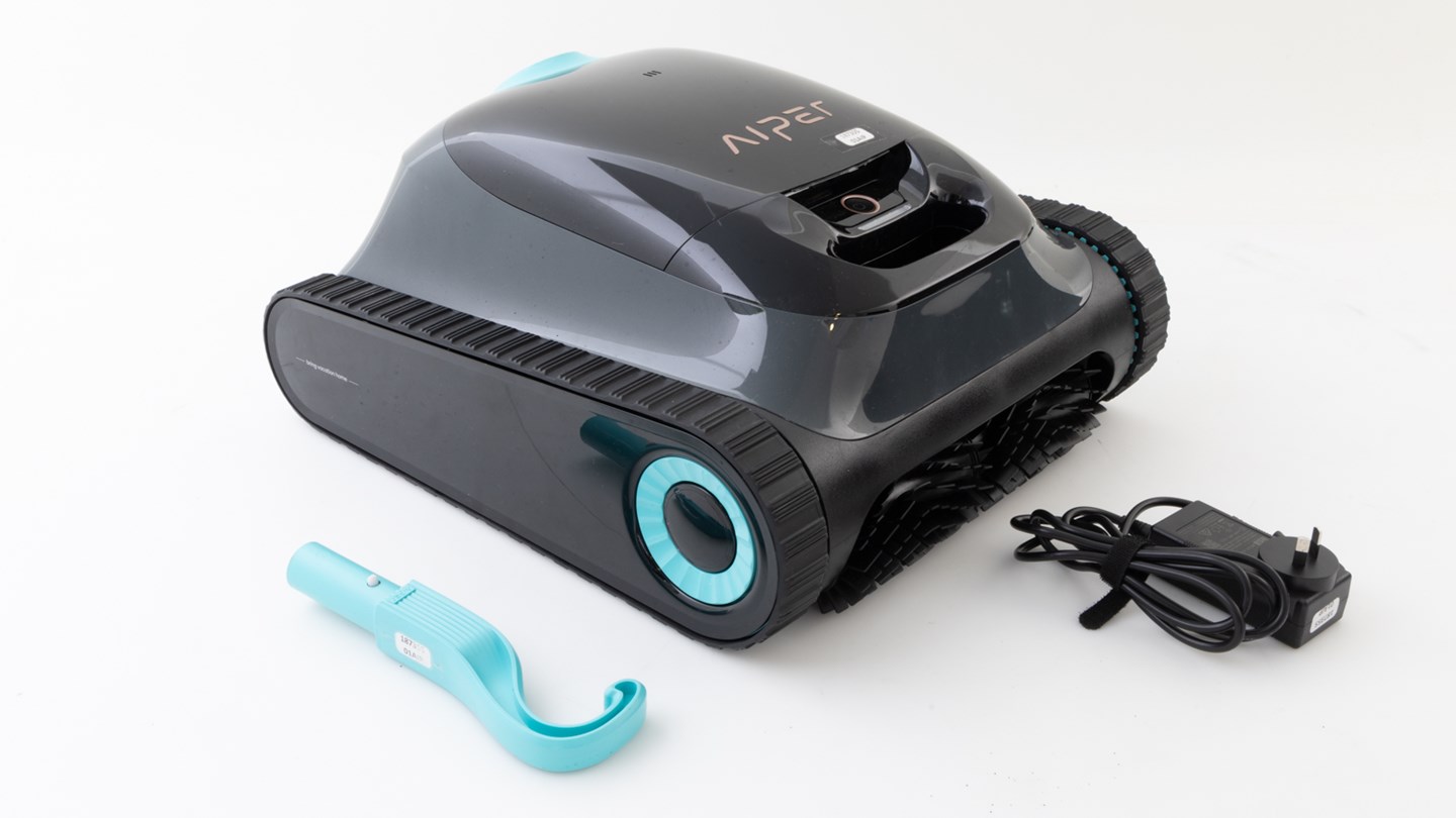 Aiper Scuba S1 Review | Pool cleaner | CHOICE