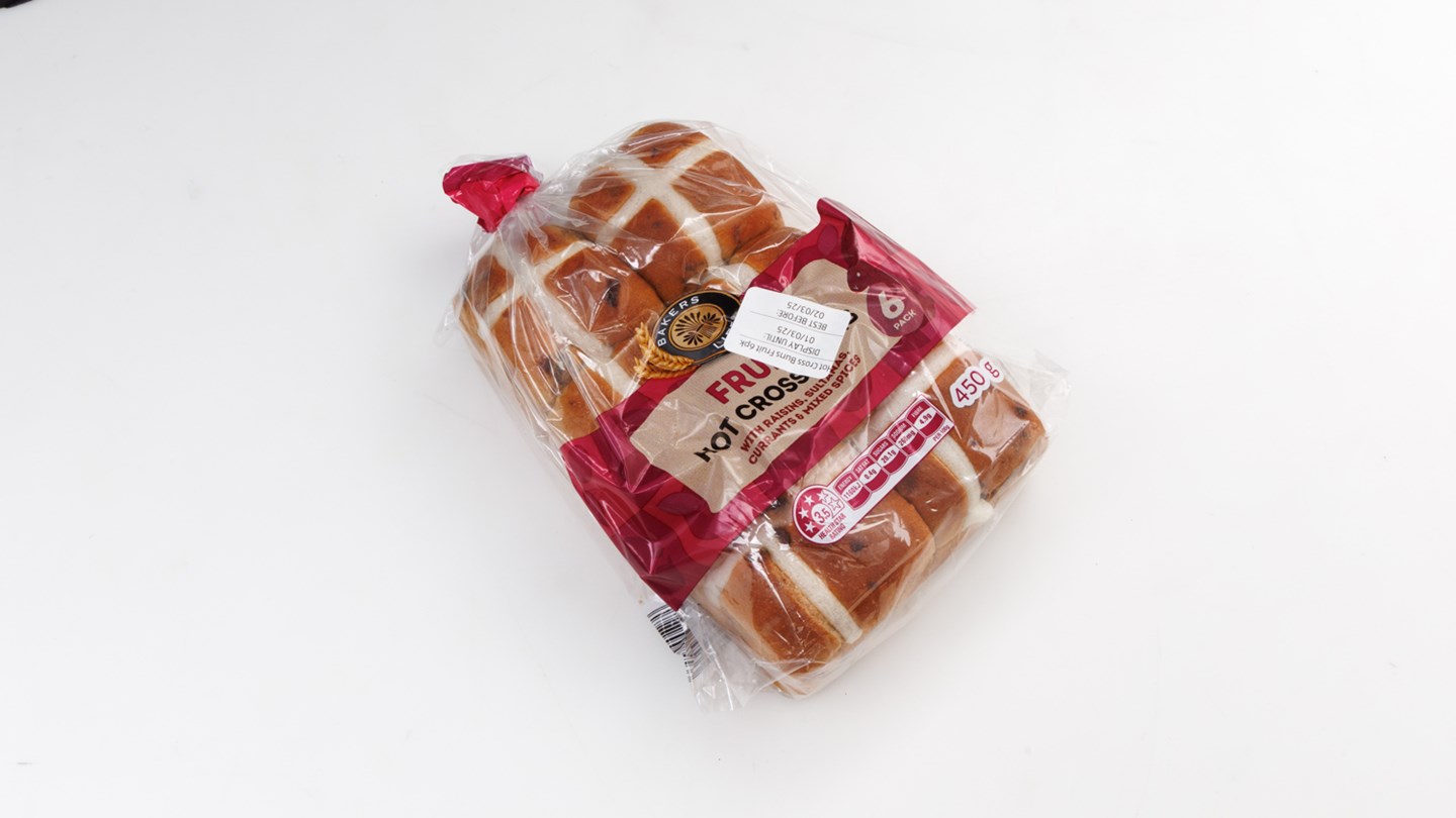 Bakers Delight Handmade Traditional Fruit Hot Cross Buns Review | Hot ...