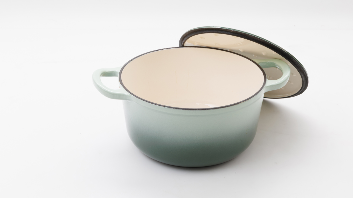 Aldi Crofton Cast Iron Dutch Oven 4L Review | Casserole dish and Dutch ...