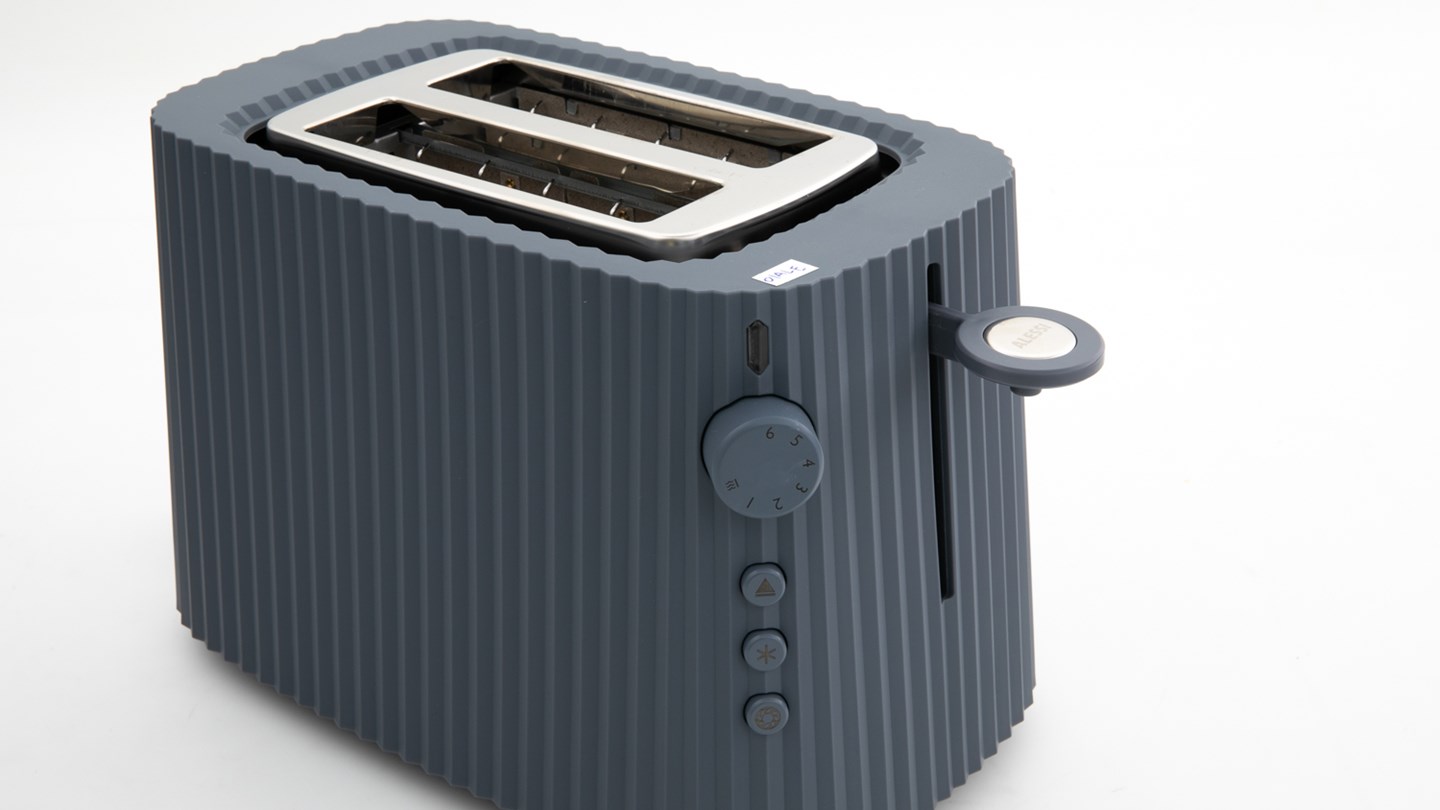 Alessi Plisse Electric Toaster MDL08 B/AU Review | Toaster | CHOICE