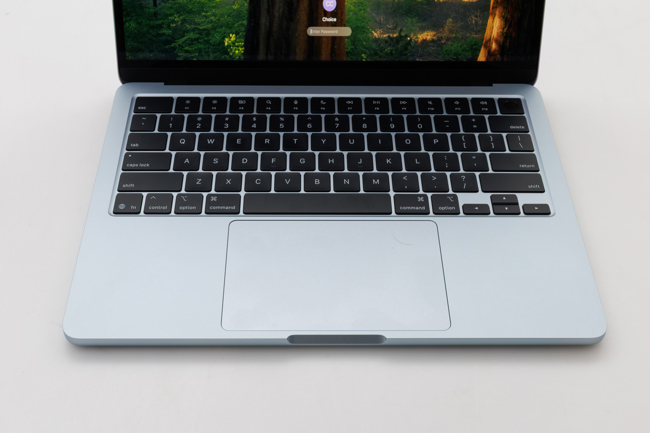 Apple 13-inch MacBook Air with Apple M4 chip (A3240) review - CHOICE