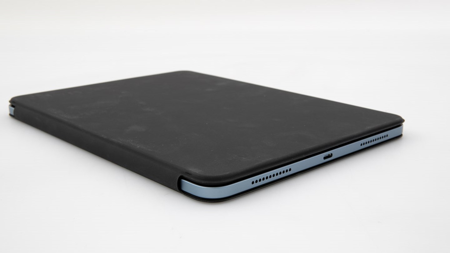 Apple iPad Air 4th Gen Wi-Fi (A2316) with Smart Keyboard Folio and ...