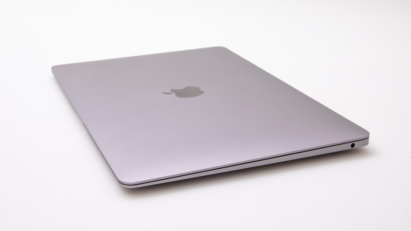 Apple MacBook Air 13-inch, Retina, 2020 (A2179) Review | Laptop and ...