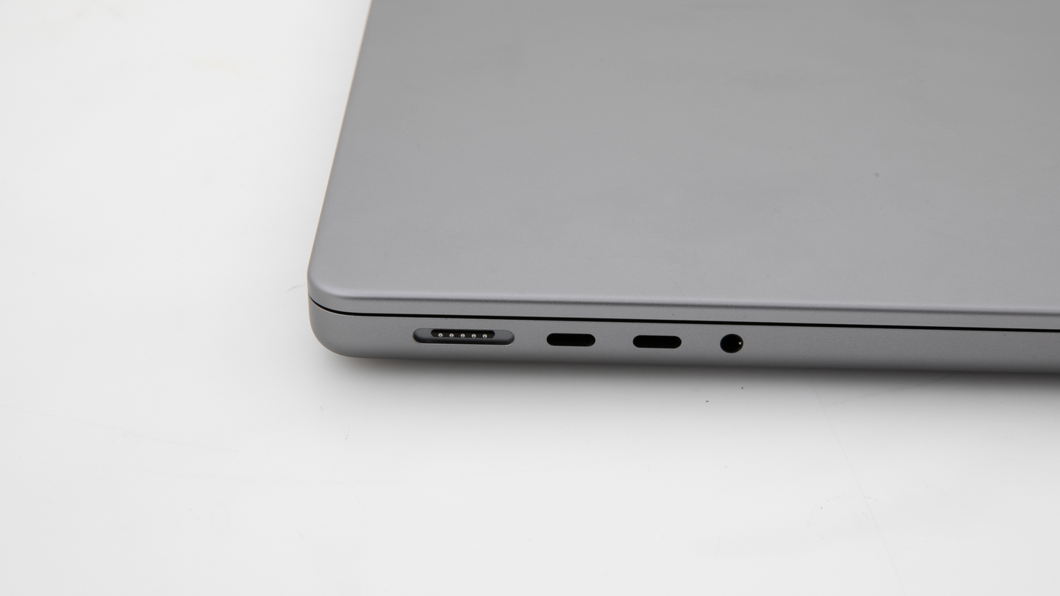 Apple MacBook Pro 14-inch (A2442) Review | Laptop and tablet | CHOICE
