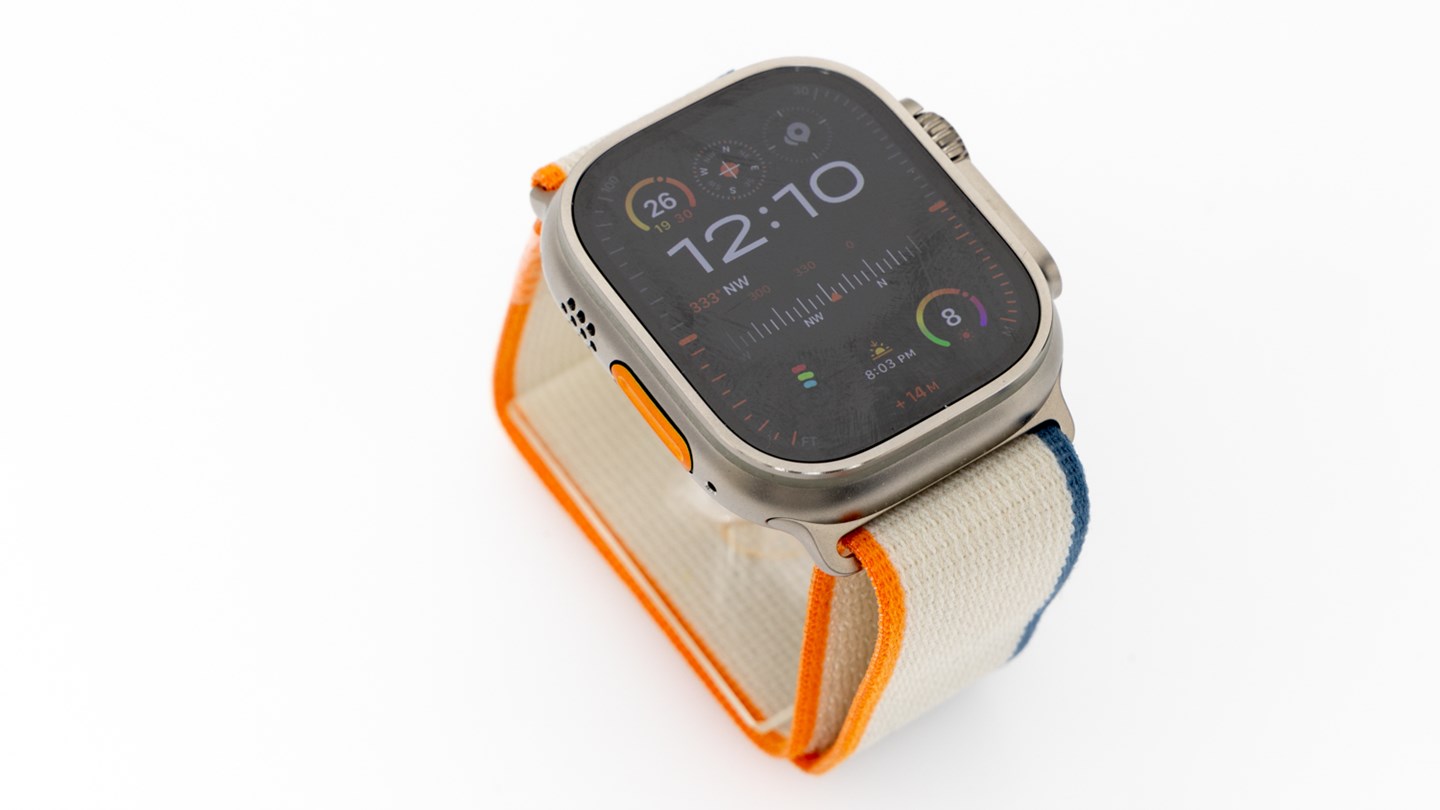 Apple Watch Ultra 2 (49mm, Trail loop band) Review | Fitness tracker ...