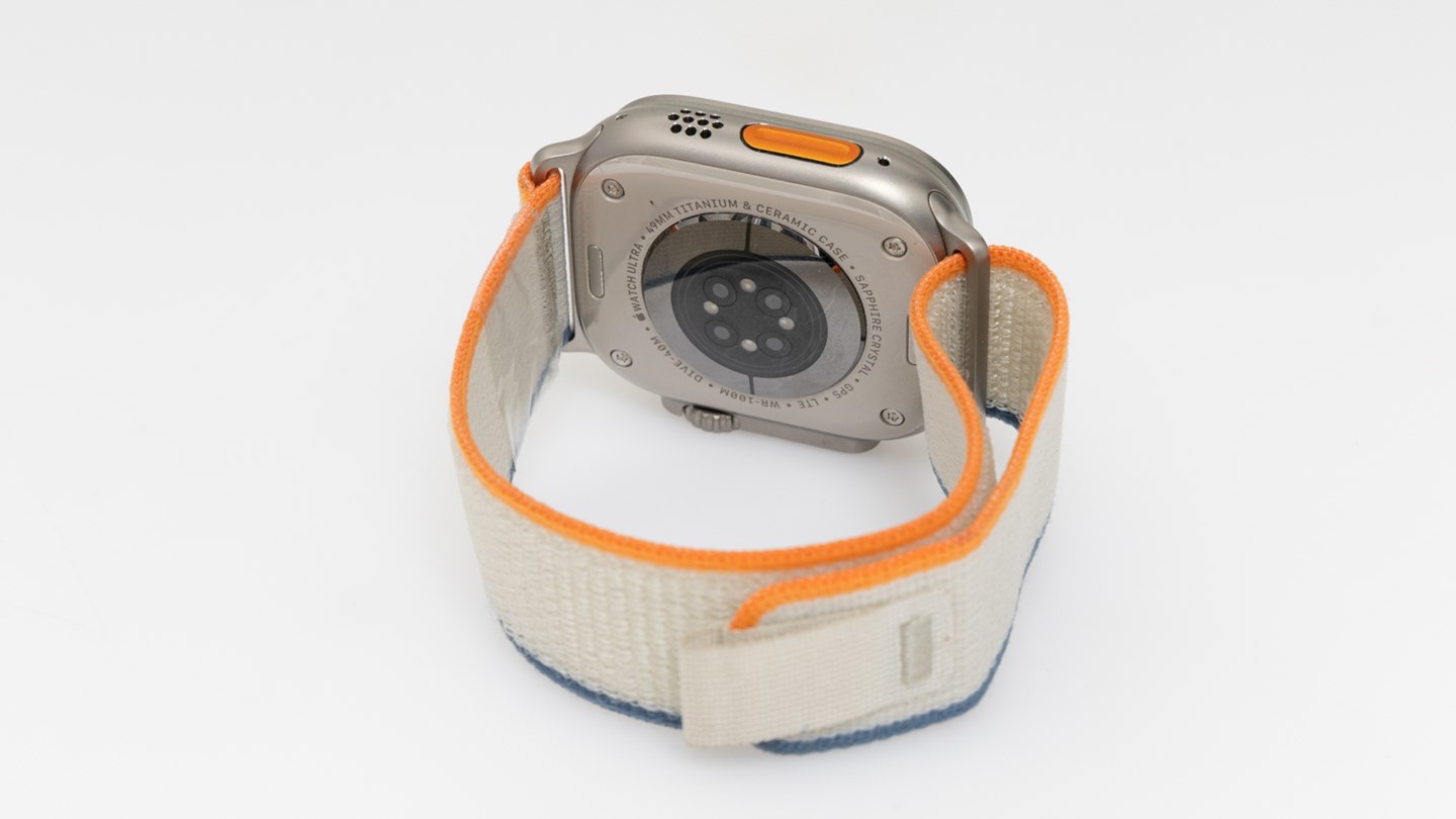 Apple Watch Ultra 2 (49mm, Trail loop band) Review | Fitness tracker ...