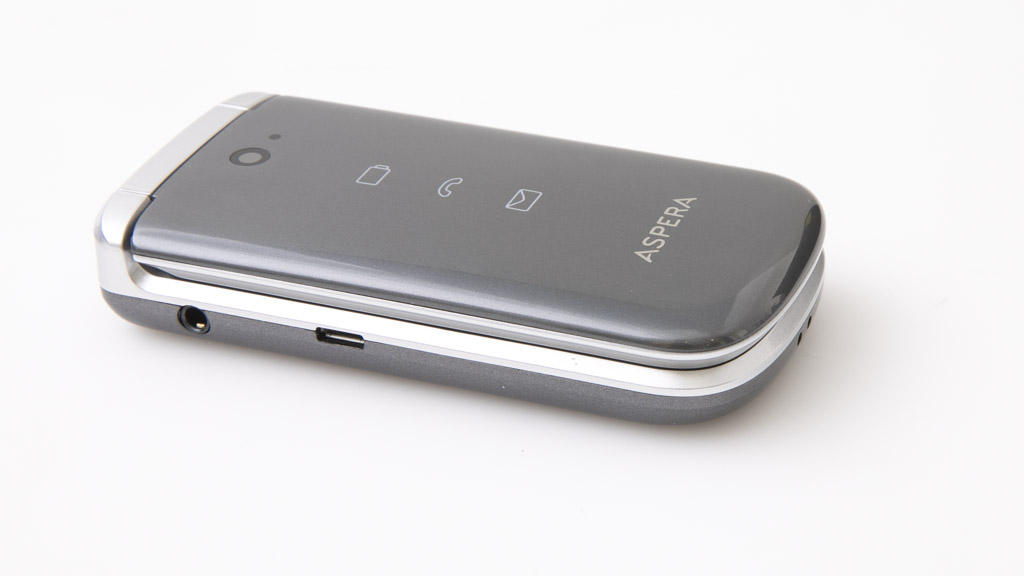 Aspera F40 Review | Mobile phones for seniors | CHOICE