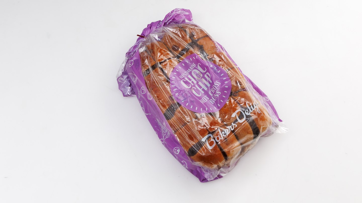 Bakers Delight Handmade Traditional Fruit Hot Cross Buns Review | Hot ...