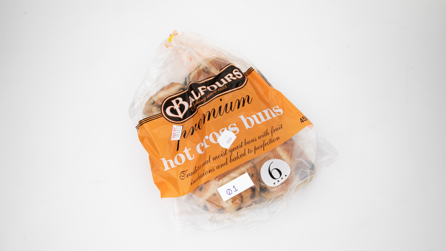 Bakers Delight Handmade Traditional Fruit Hot Cross Buns Review | Hot ...