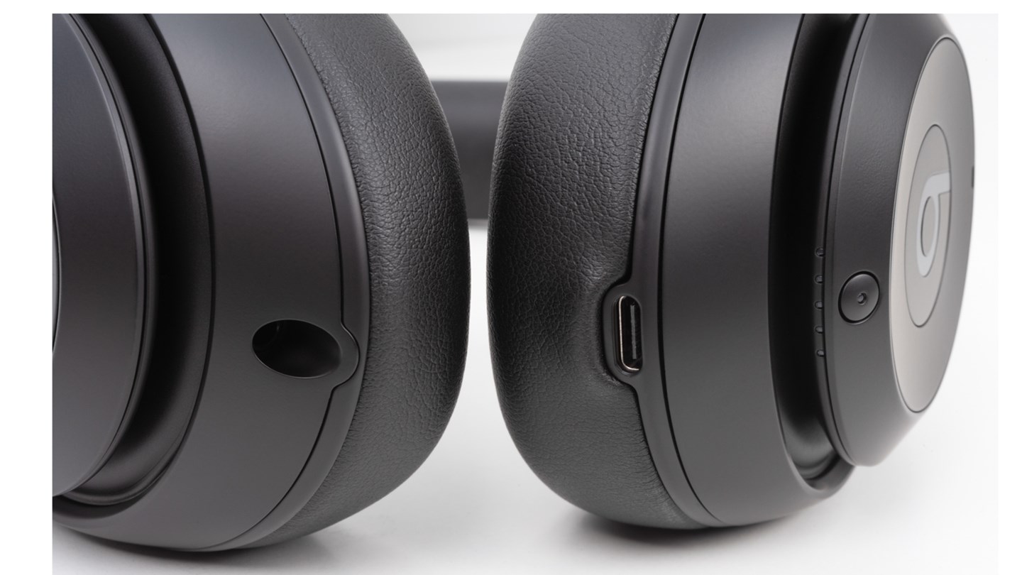 Beats Studio Pro Review | Headphones and earphones | CHOICE