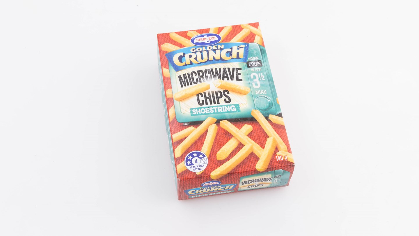 Birds Eye Golden Crunch Microwave Chips Shoestring Review | Frozen chip ...