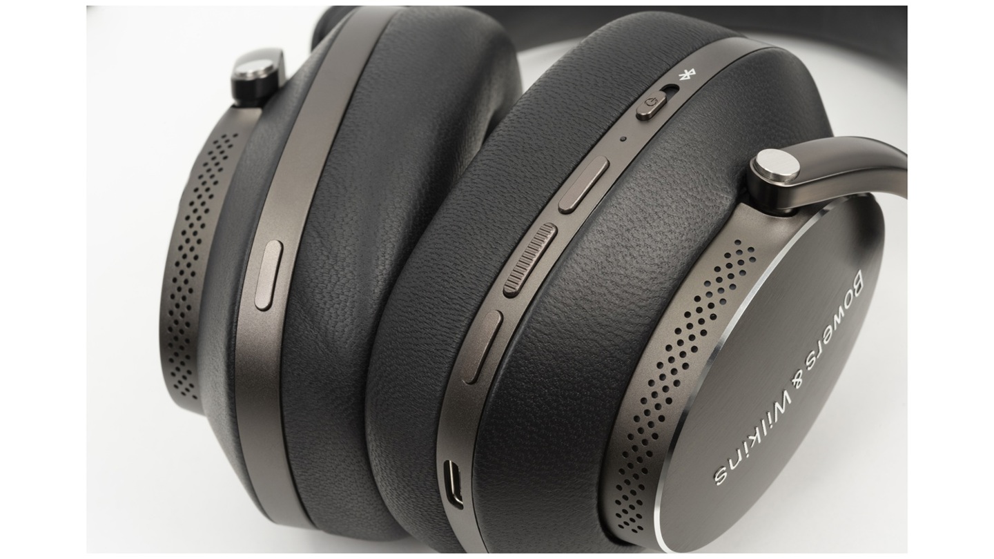 Bowers & Wilkins PX8 Review | Headphones and earphones | CHOICE