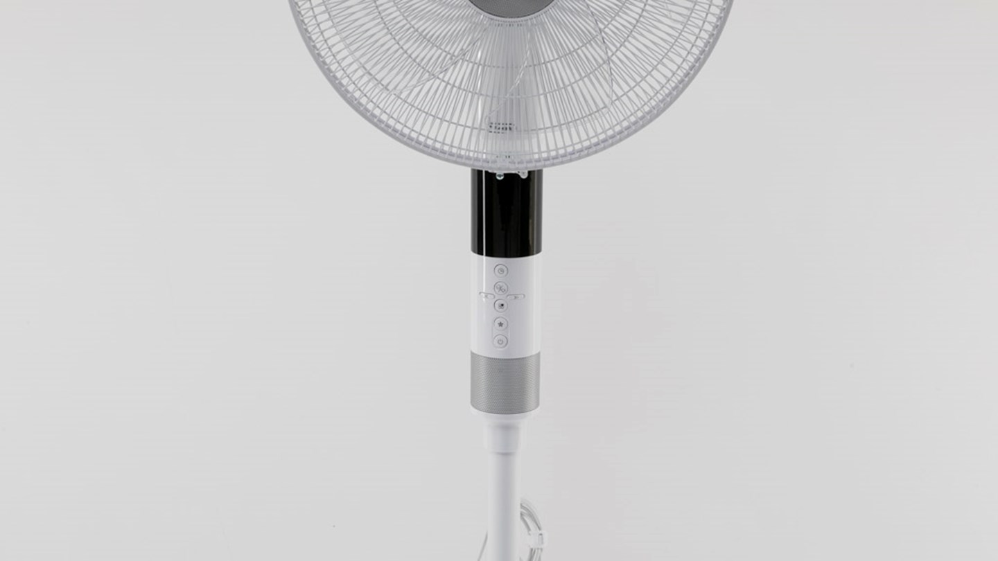 DeLonghi 360° Oscillation Fan DEAPF40.WH Review | Pedestal and tower ...