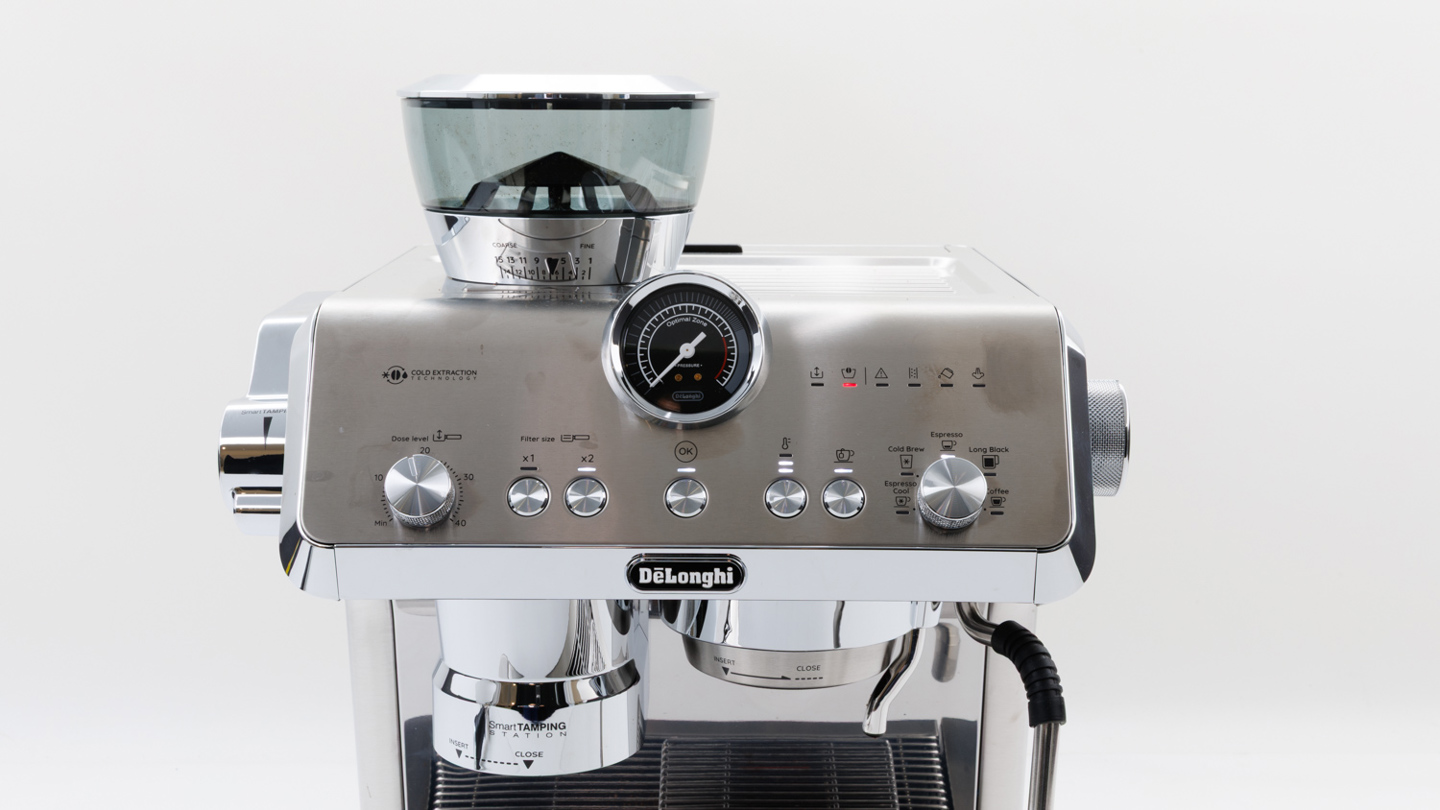 DeLonghi La Specialista Opera (EC9555) Review | Home espresso coffee ...