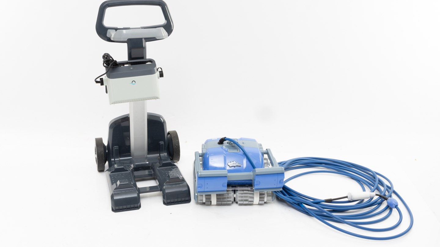 Dolphin by Maytronics M400CB Review | Pool cleaner | CHOICE