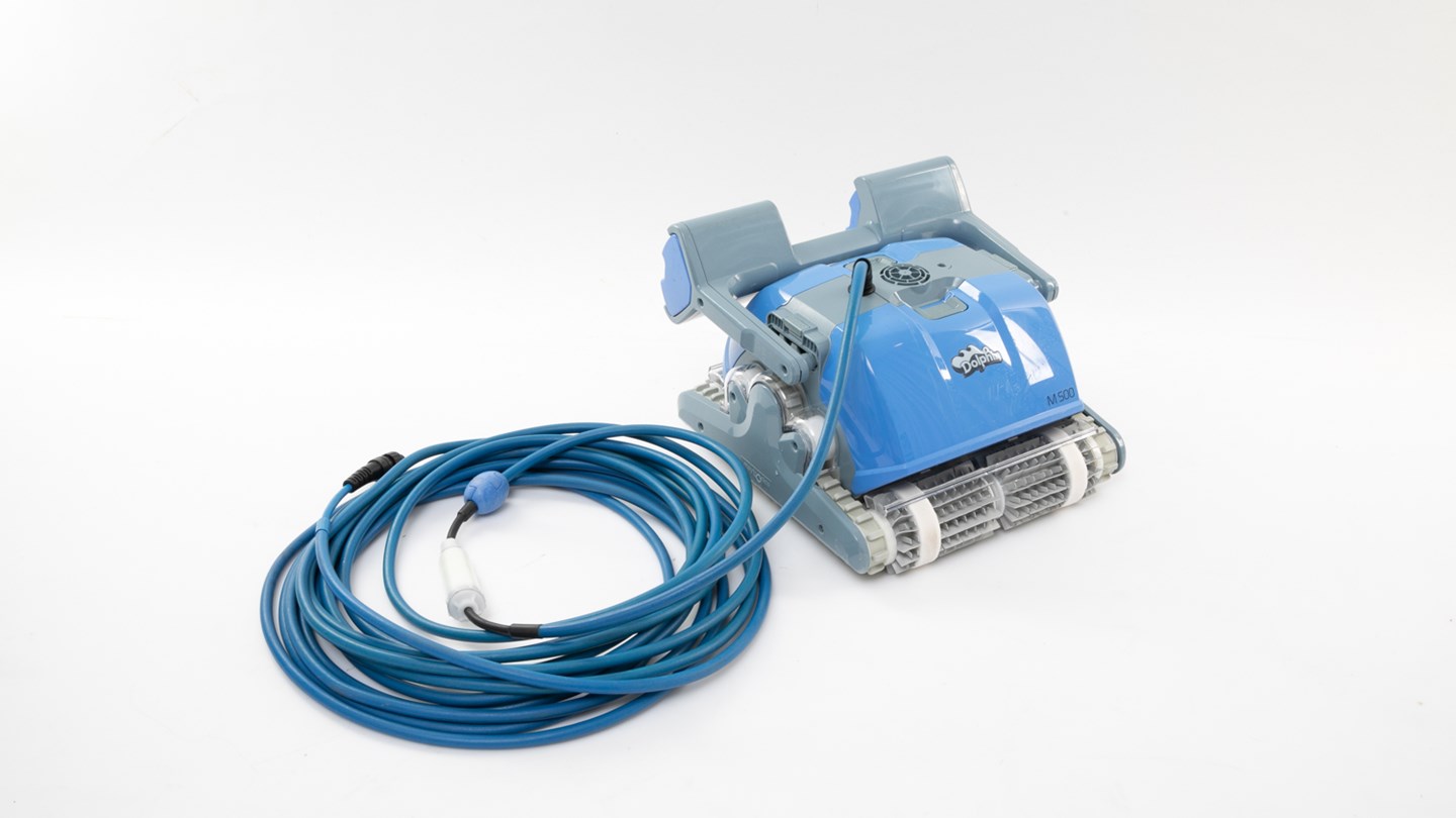 Dolphin by Maytronics M500 CB Review | Pool cleaner | CHOICE