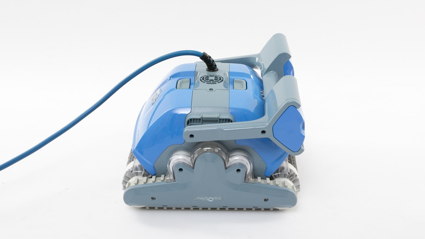 Dolphin by Maytronics M500 CB Review | Pool cleaner | CHOICE
