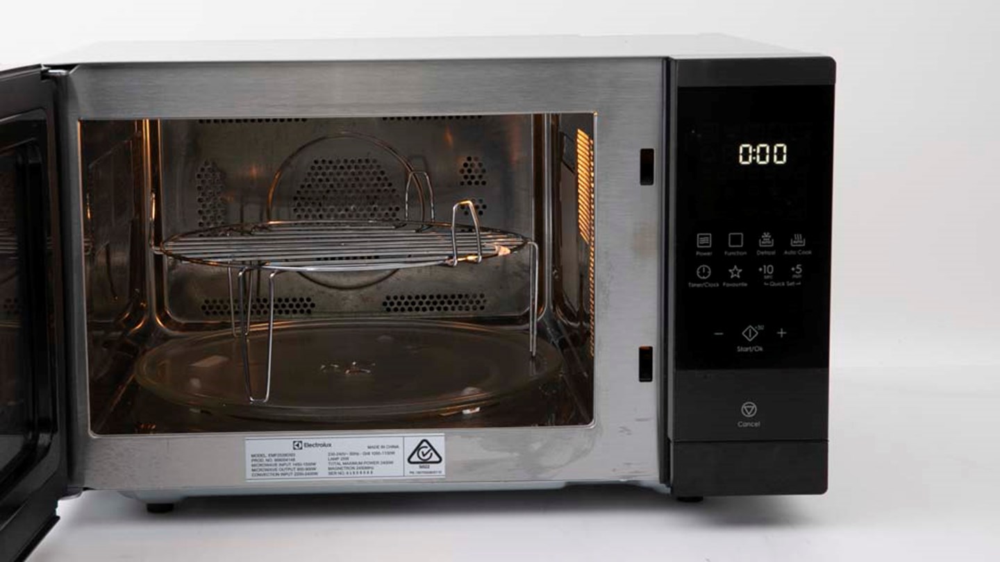 Electrolux EMF2529DSD Review | Convection microwave | CHOICE