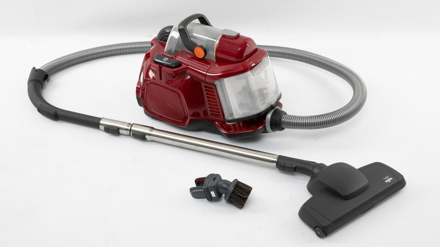 Electrolux Silent Performer Cyclonic ZSP4302PPT Review | Vacuum cleaner ...