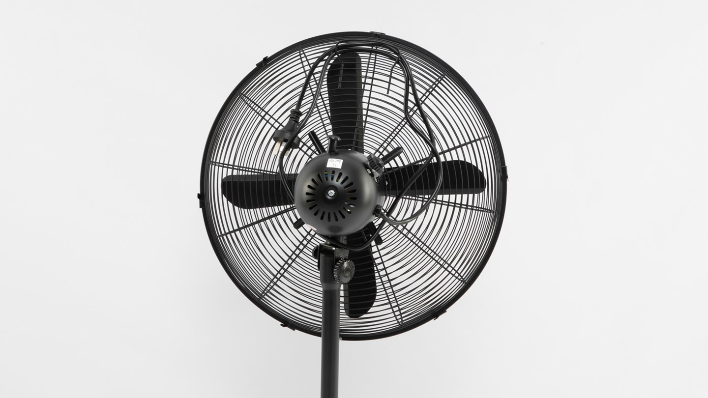 EWT 40 cm Pedestal Fan EWTPF40MBLK Review | Pedestal and tower fan | CHOICE