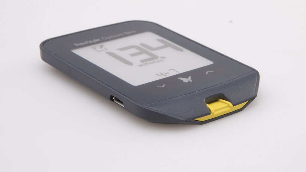 FreeStyle Optium Neo Review | Blood glucose meter | CHOICE