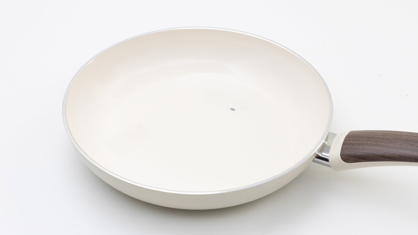 Greenpan Wood-Be Frying Pan Cream White 24cm Review | Frypan | CHOICE