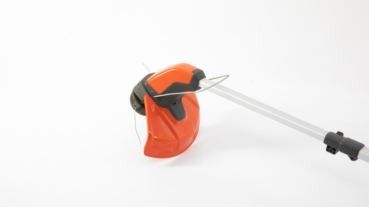 Husqvarna 115iL Review | Line trimmer | CHOICE