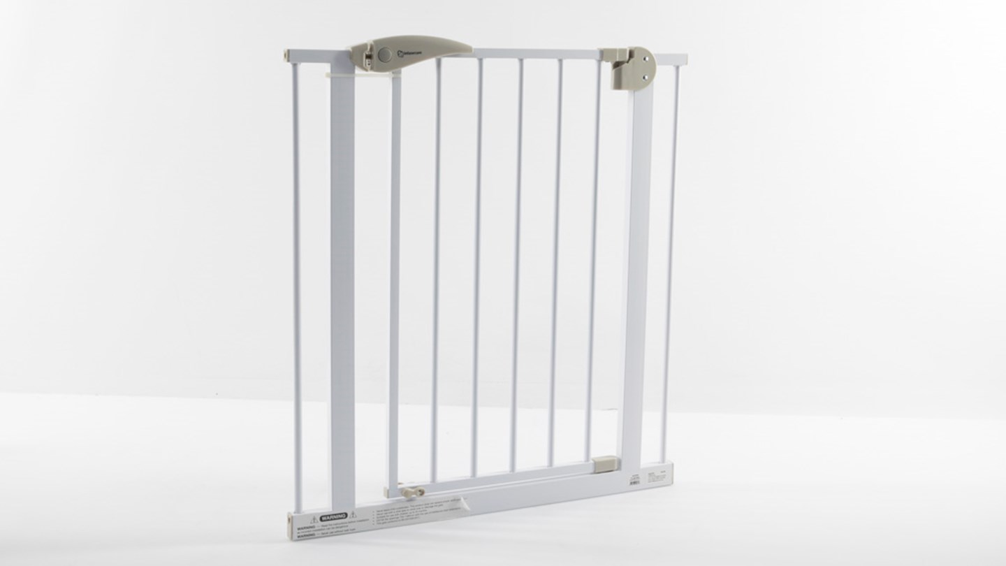 Infasecure Deluxe Safety Gate DG100 Review | Safety gate | CHOICE
