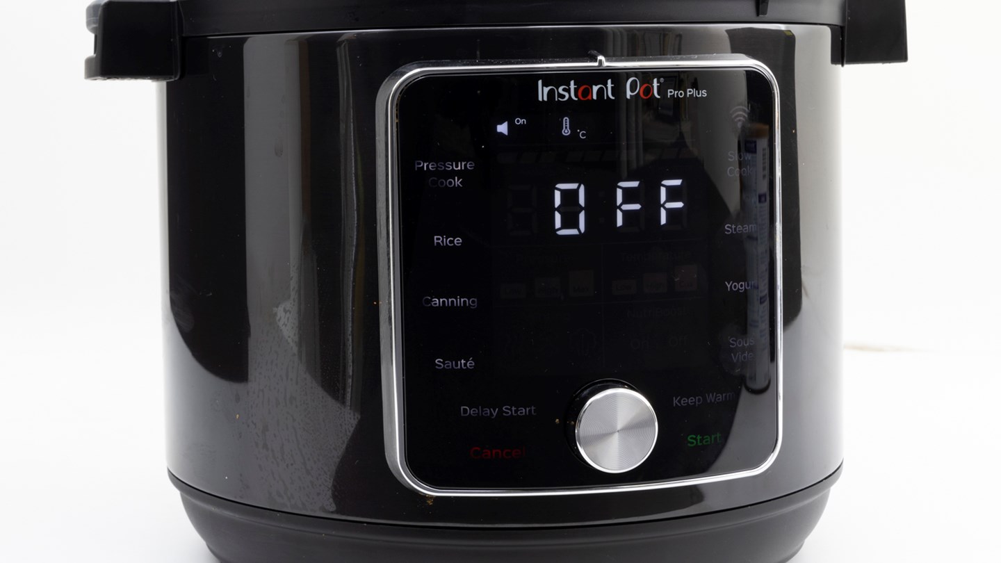 Instant Pot Pro Plus 60 Electric Pressure Cooker 5.7L Review | Multi ...