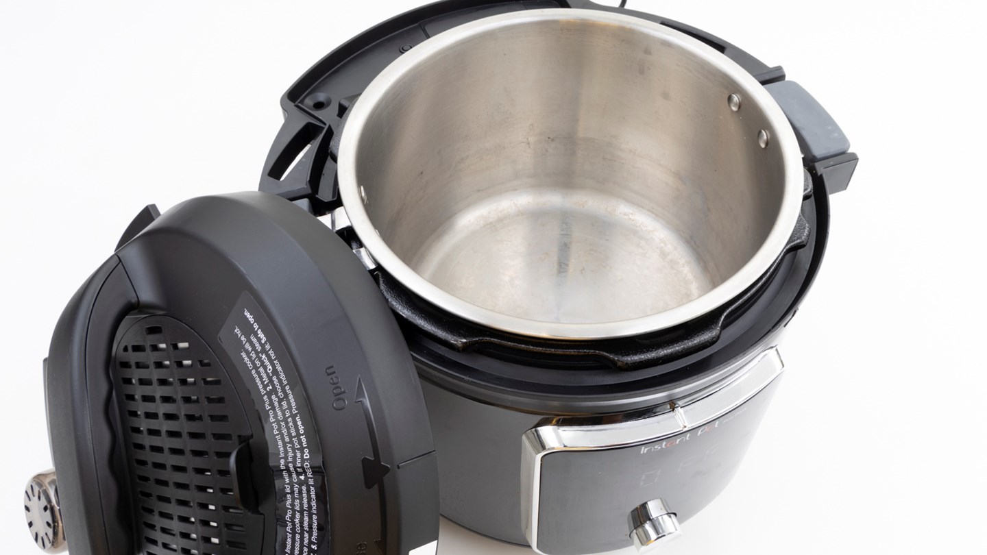 Instant Pot Pro Plus 60 Electric Pressure Cooker 5.7L Review | Multi ...