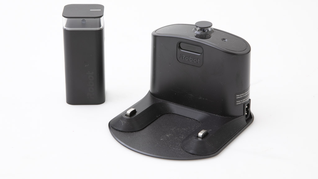 iRobot Roomba e5 e5150 Review | Robot vacuum cleaner | CHOICE