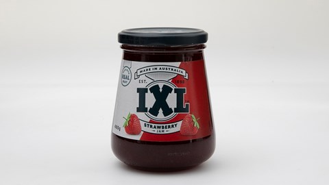 Aldi Grandessa Signature Strawberry Premium Jam Review | Strawberry jam ...
