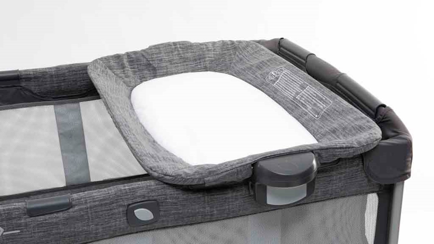 Joie Commuter Change Travel Cot (2020) Review | Portable cot | CHOICE