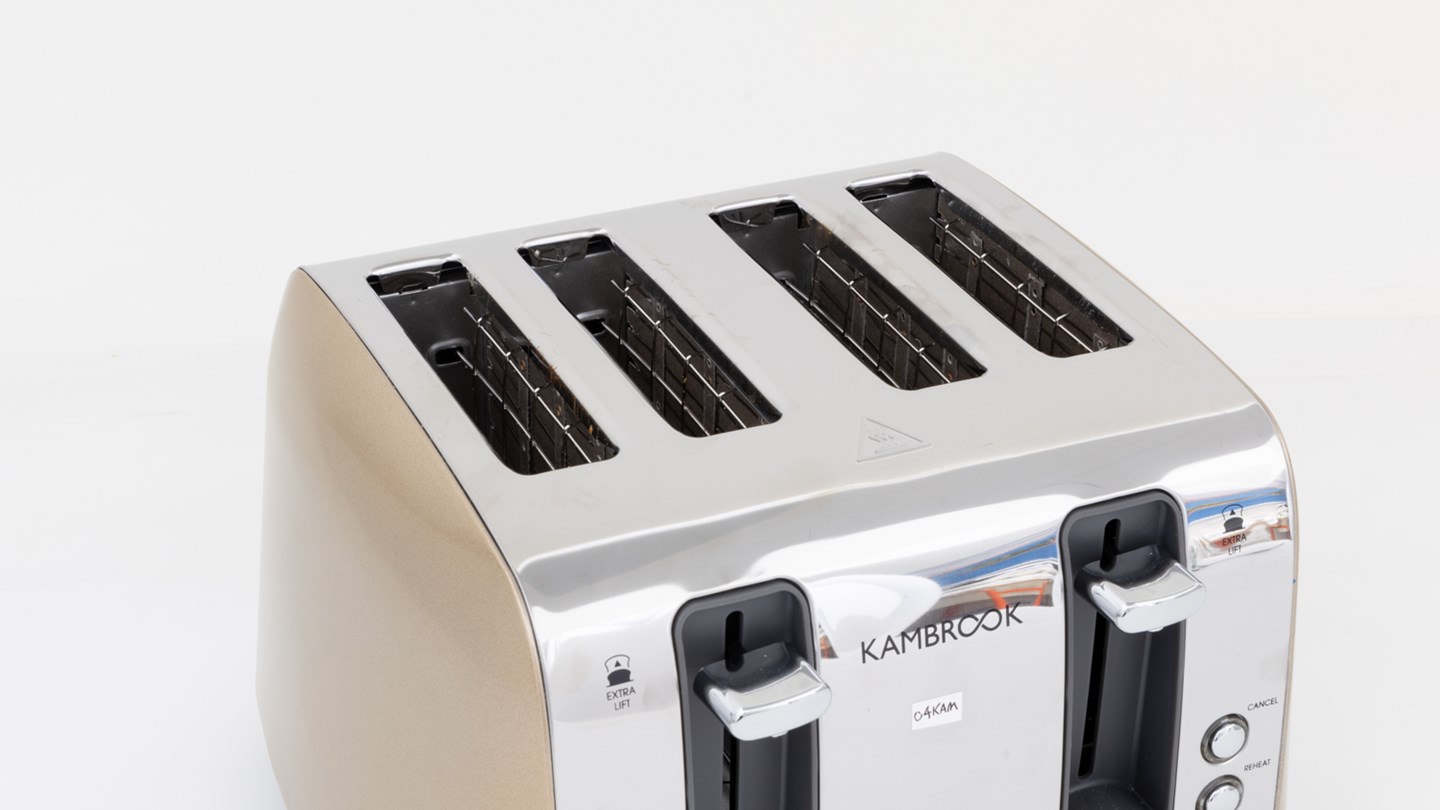 Kambrook Deluxe Collection 4 Slice Toaster KTA40 Review | Toaster | CHOICE