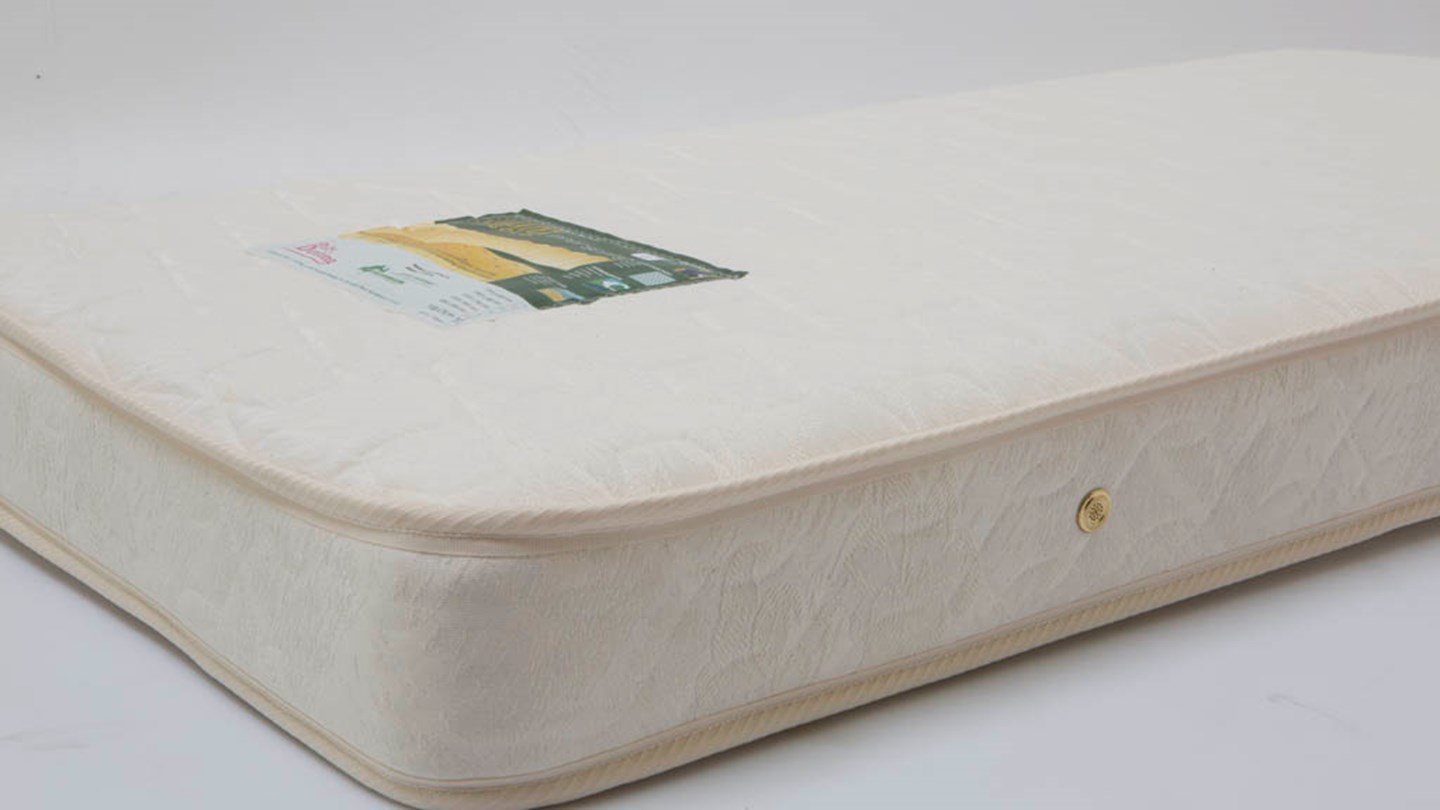 Kangaroo Bedding Latex Gold Innerspring Review | Cot mattress | CHOICE