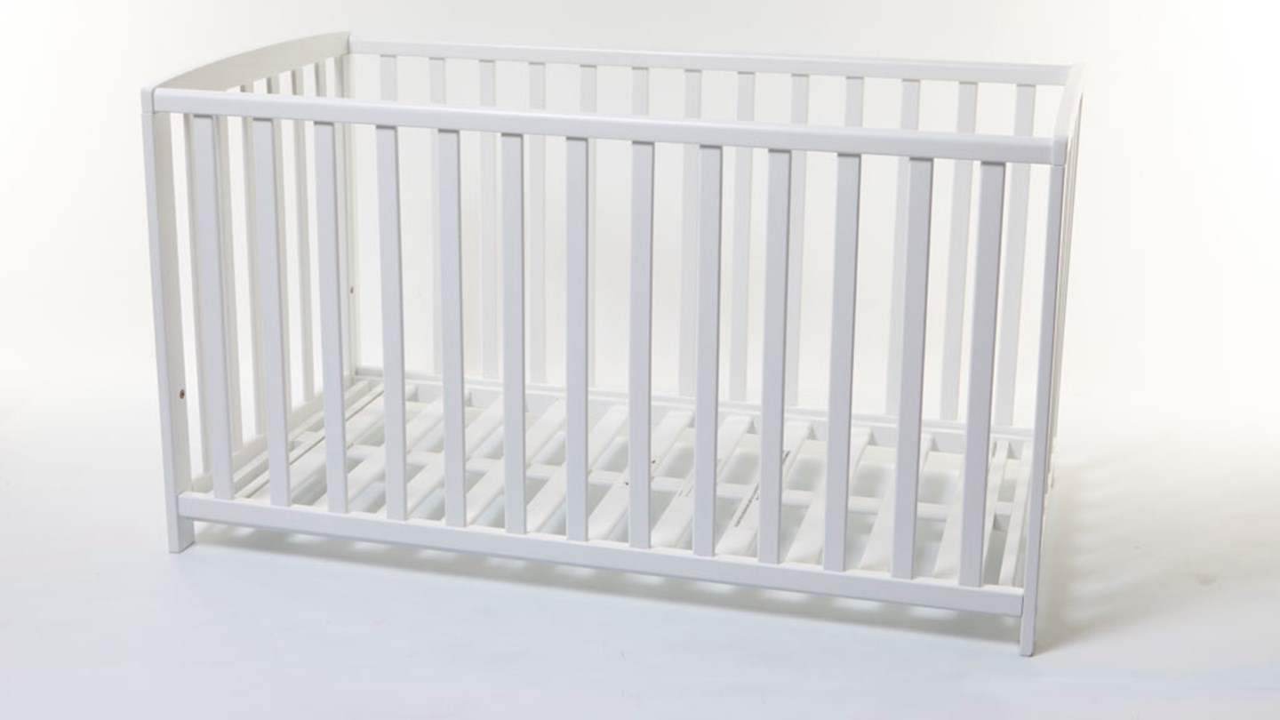 Kids&Co White Wooden Cot 42435075 Review | Cot | CHOICE