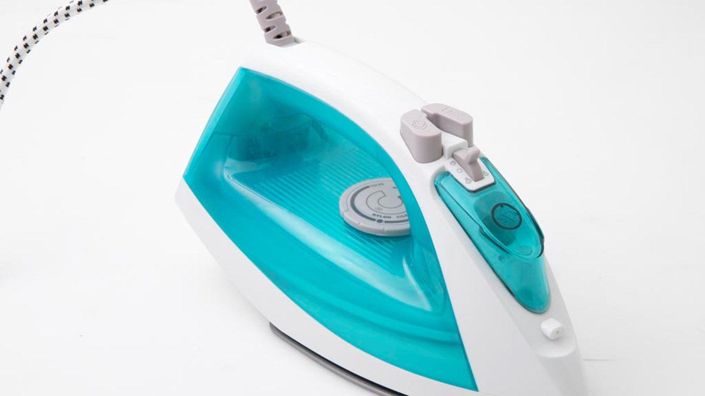Kmart Anko Steam Iron ETA-66A6 Review | Steam iron | CHOICE