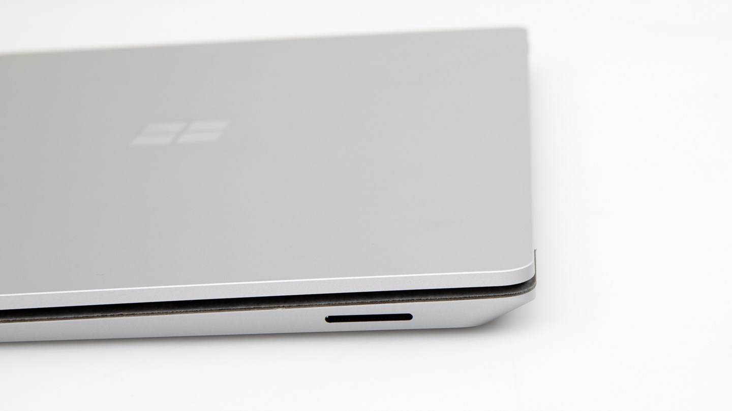 Microsoft Surface Laptop 5 13.5 inch (Model 1950) Review | Laptop and ...