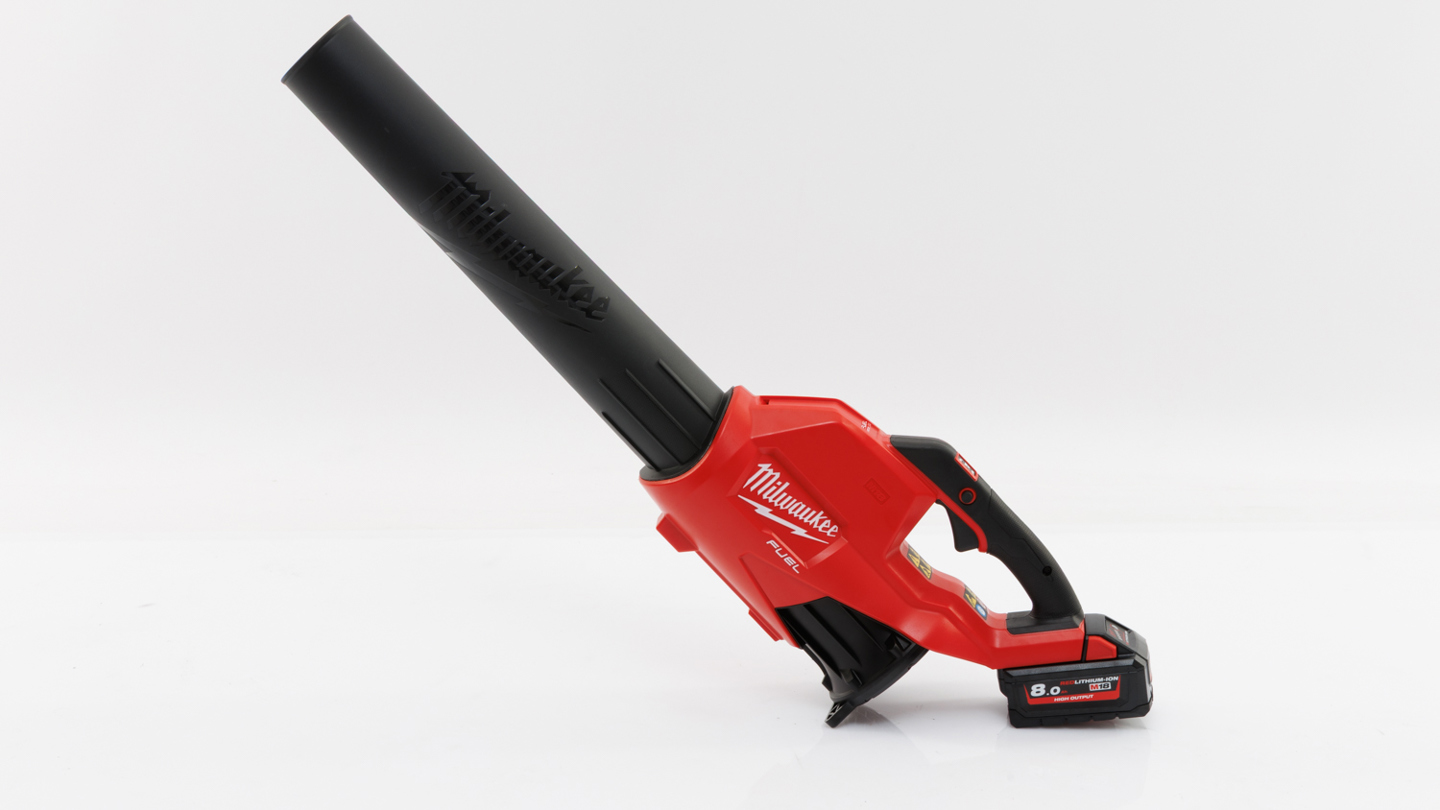 Milwaukee M18 Fuel Blower Kit M18FBL802 Review | Leaf blower and blower ...