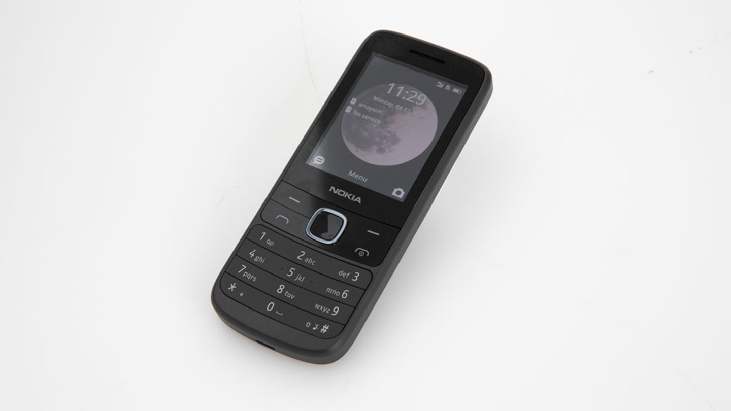 Nokia 225 4G Review | Mobile phones for seniors | CHOICE