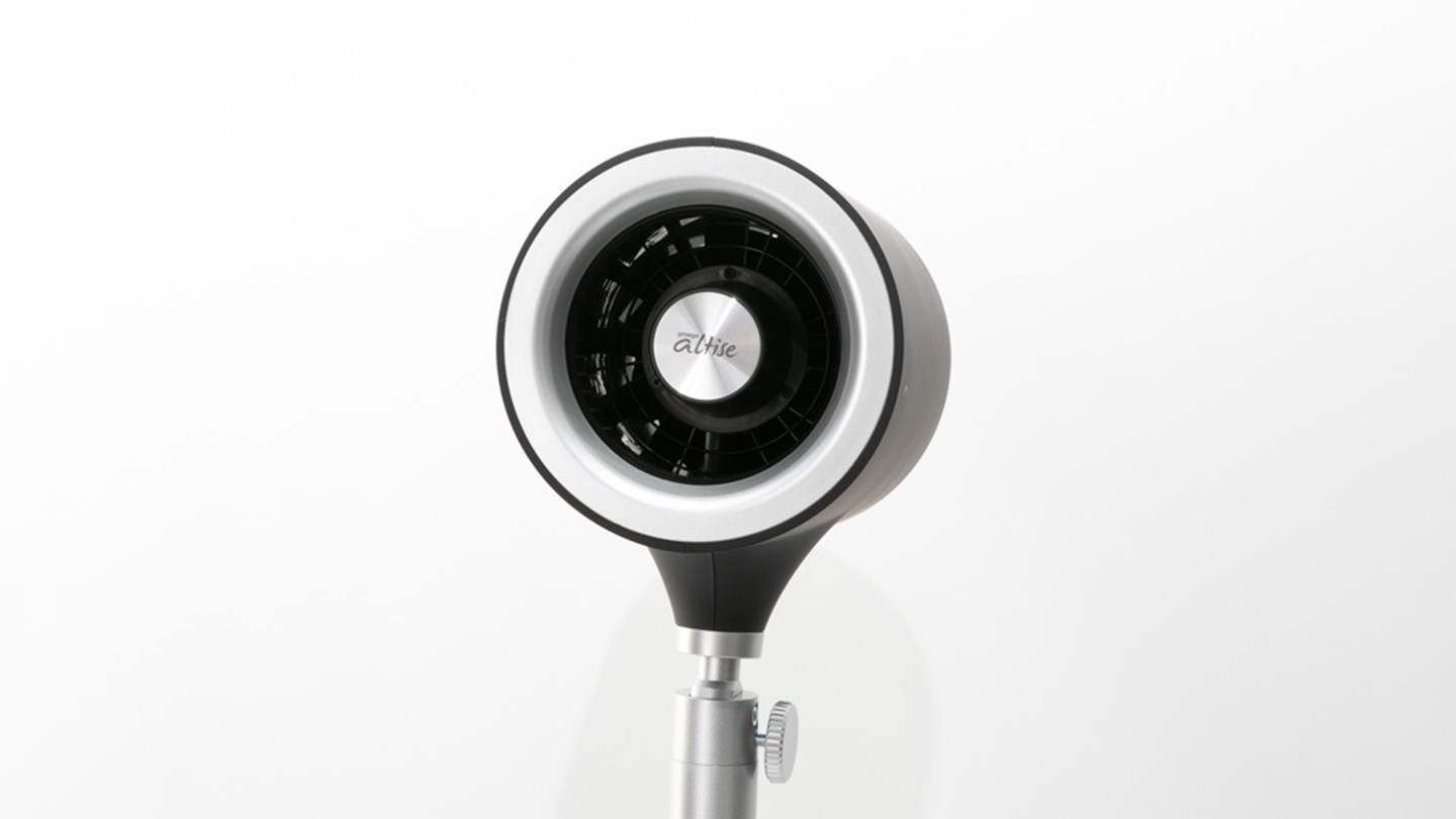 Omega Altise Aura 125cm High Flow Pedestal Fan OP125BLK Review ...