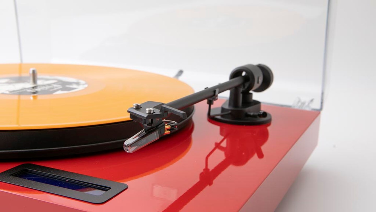Pro-Ject Jukebox E Review | Turntable and record player | CHOICE