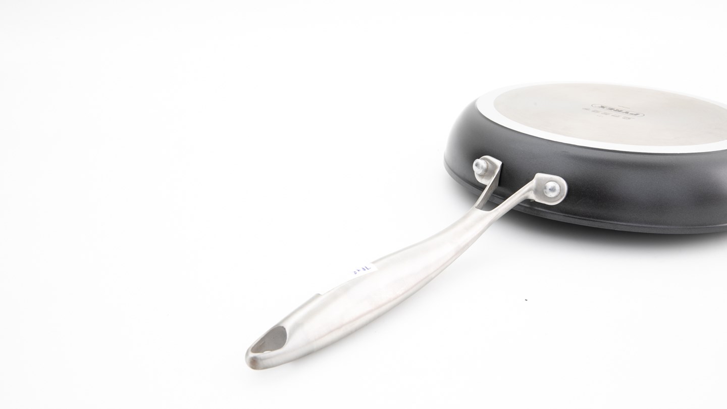 Pyrex Optima Induction Non-Stick Frypan with Stainless Steel Handle ...