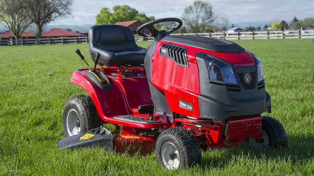 Rover Raider 1538 - Ride-on mower reviews - CHOICE