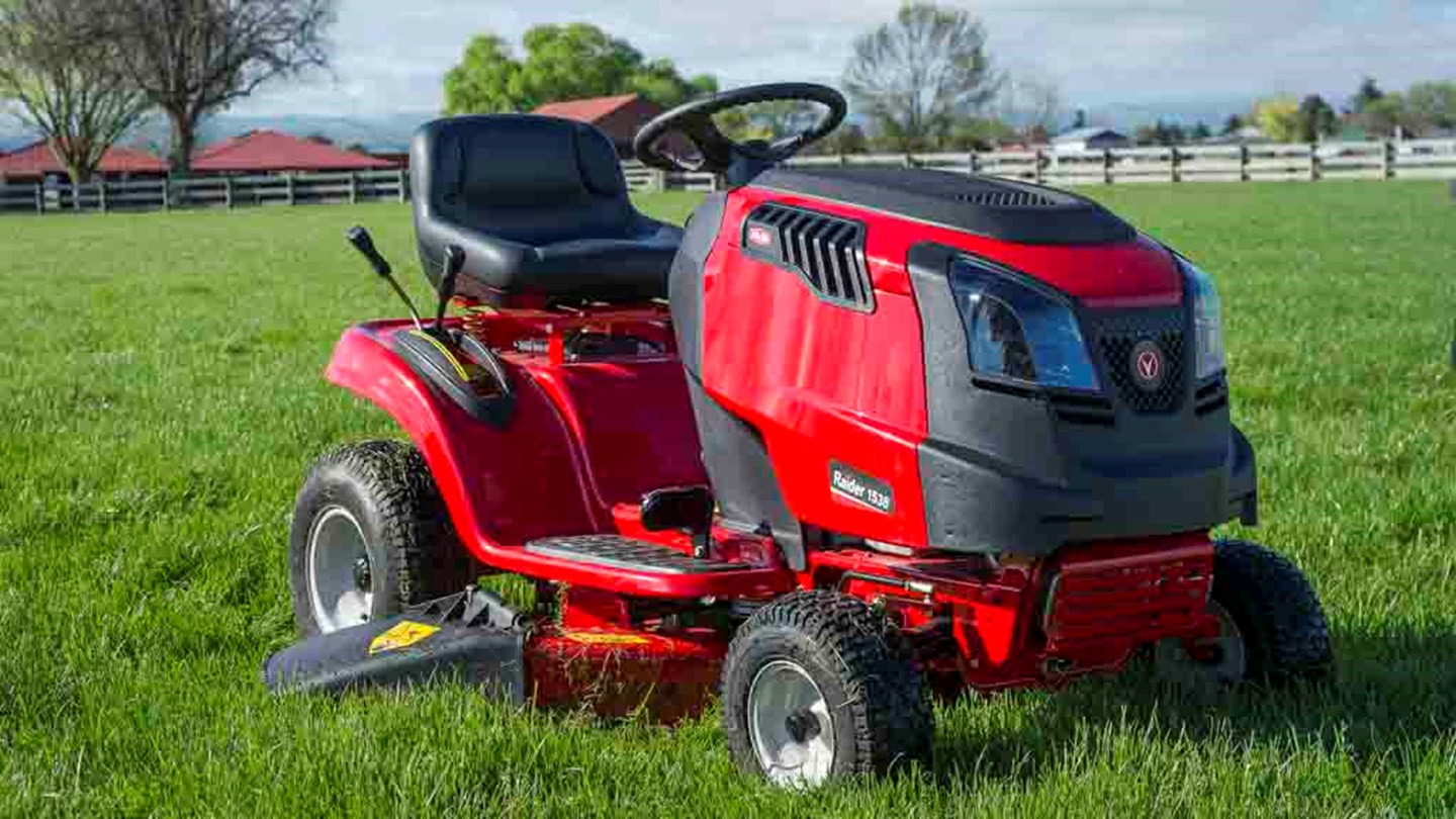 Rover Raider 1538 Review | Ride-on mower | CHOICE