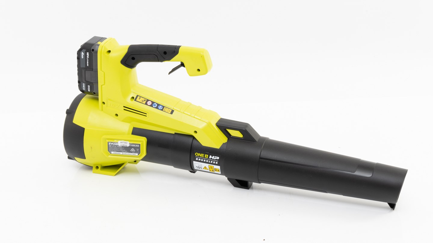 Ryobi 18V ONE+ HP Brushless 350CFM Jet Blower 4.0Ah Kit Review | Leaf ...