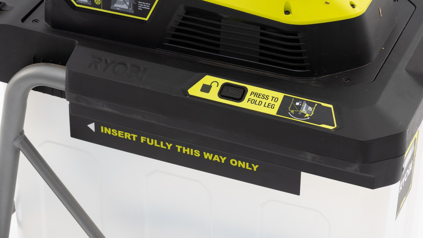 Ryobi 36V Crushing Shredder R36XSHR10 + R36SK4 Review | Garden shredder ...